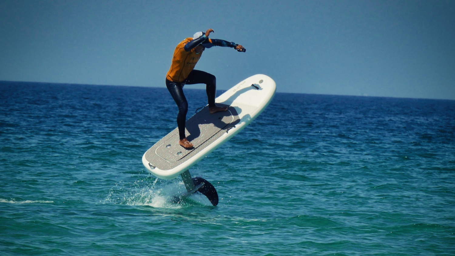 The 15 best eFoil tricks - E-Surfer Blog & Shop